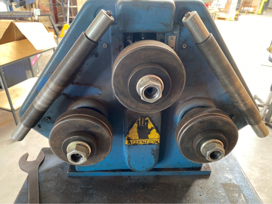 Klaravik | Auktioner for maskiner, værktøj og køretøjer