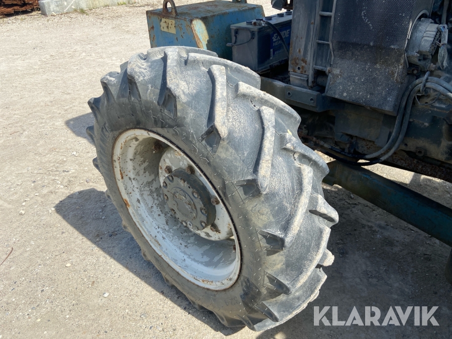 Traktor New Holland 4635, Glostrup, Klaravik auktioner