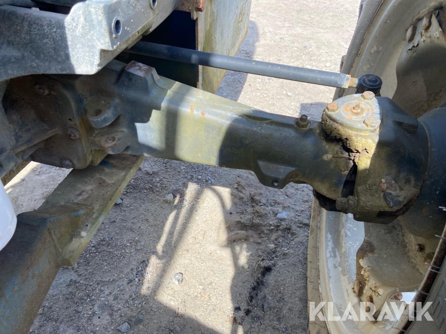 Traktor New Holland 4635, Glostrup, Klaravik auktioner