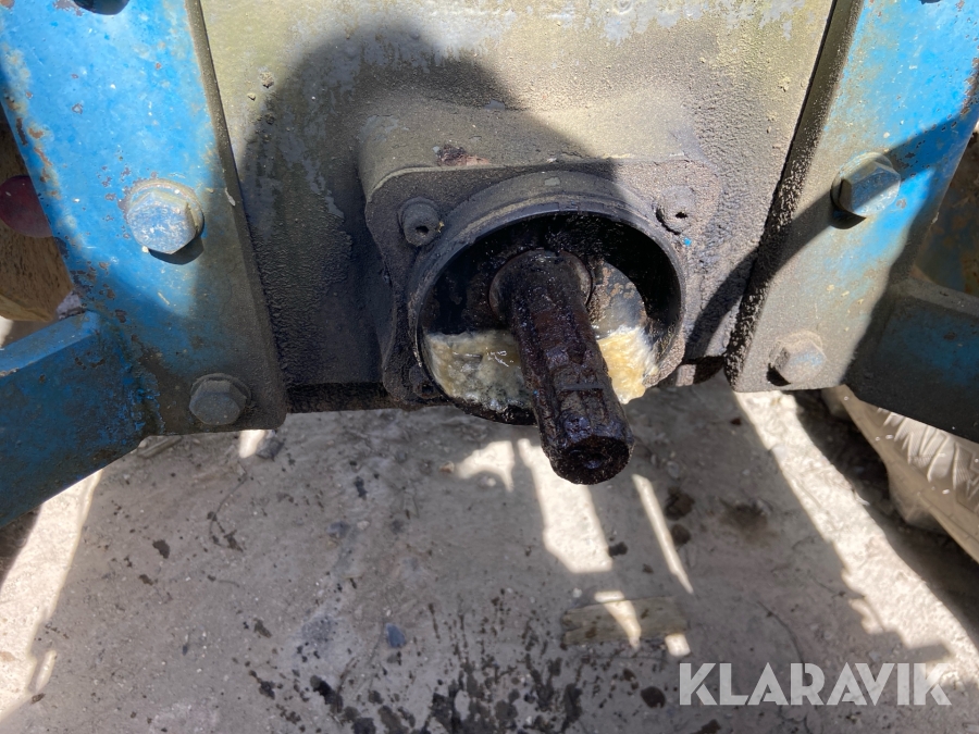 Traktor New Holland 4635, Glostrup, Klaravik auktioner