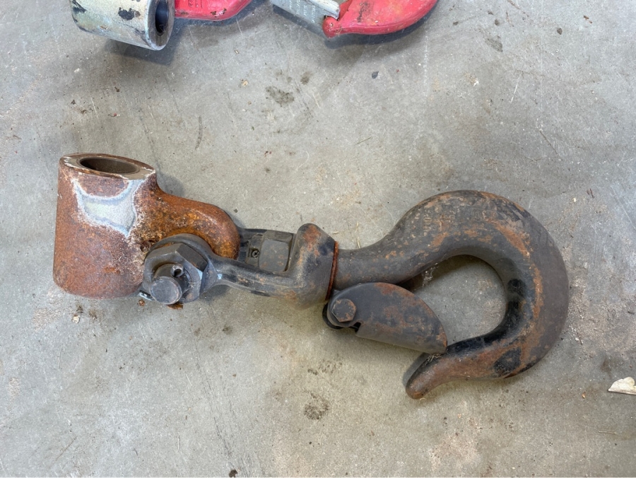 Klaravik Auktioner | Løftekroge