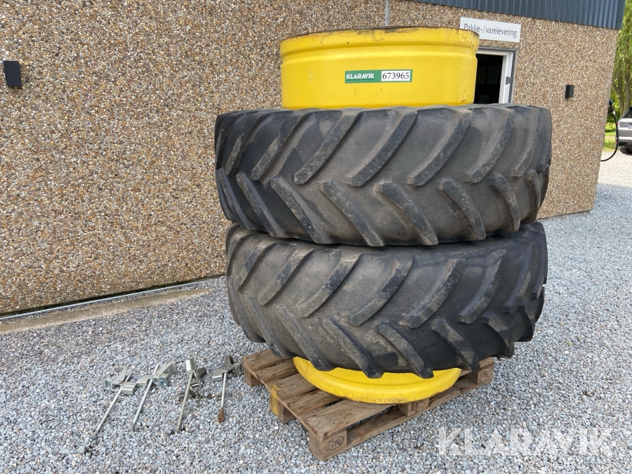 Tvillingehjul Michelin XM108, Høje-Taastrup, Klaravik auktio