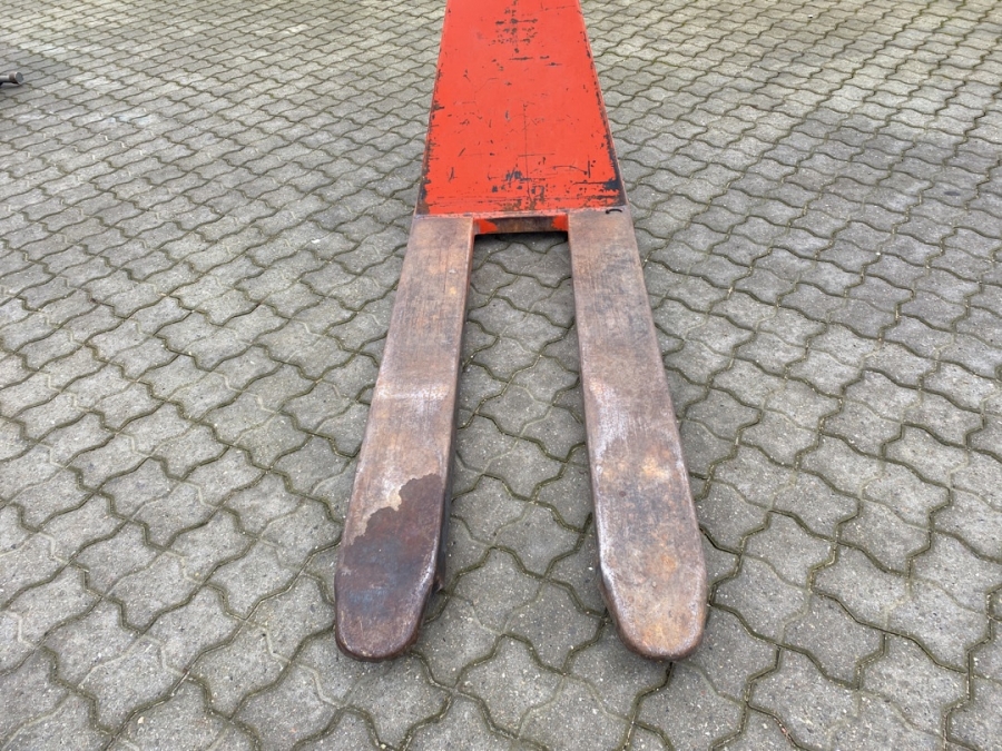 Klaravik Auktioner | Højdeløfter