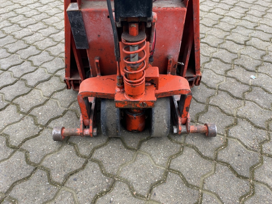 Klaravik Auktioner | Højdeløfter