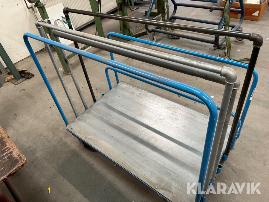 Pladevogn, Odense, Klaravik auktioner