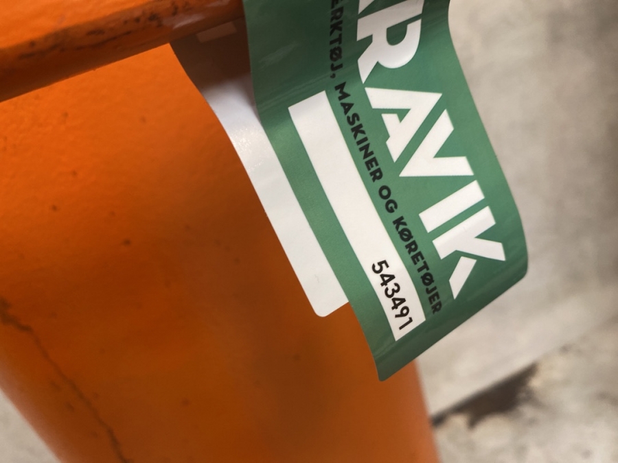 Søjlesvingkran, Favrskov, Klaravik auktioner