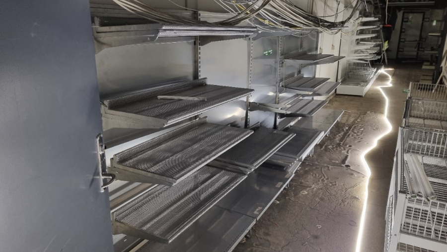 Klaravik Auktioner | Butiks inventar