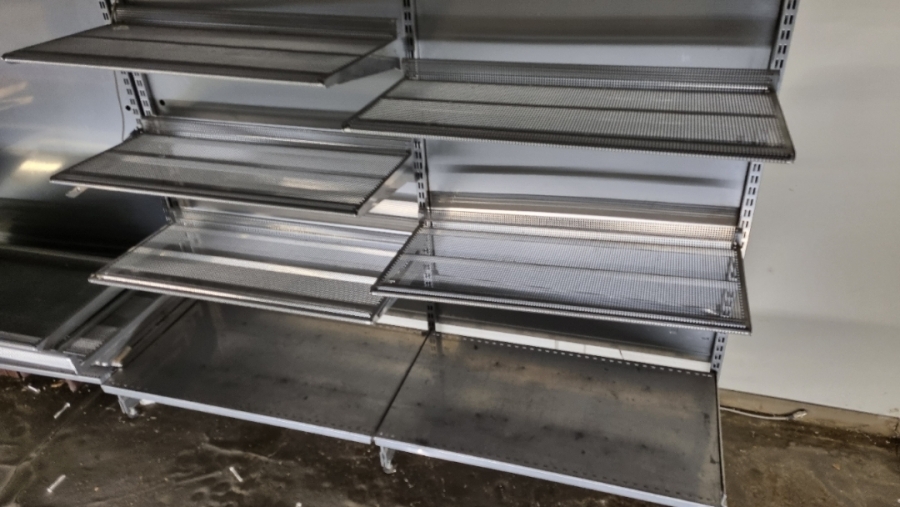 Klaravik Auktioner | Butiks inventar