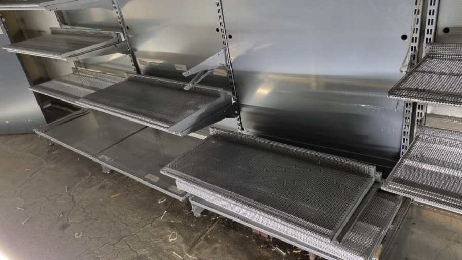 Klaravik Auktioner | Butiks inventar