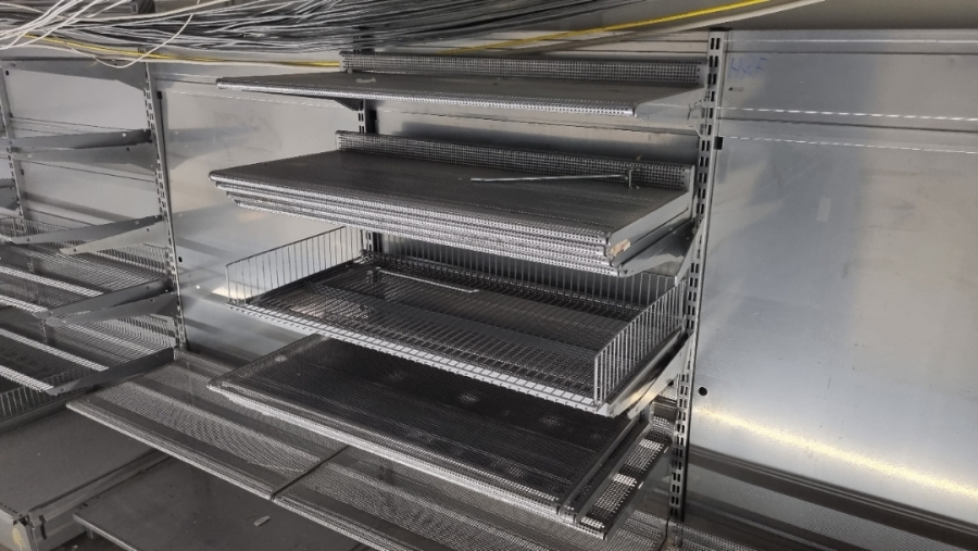 Klaravik Auktioner | Butiks inventar