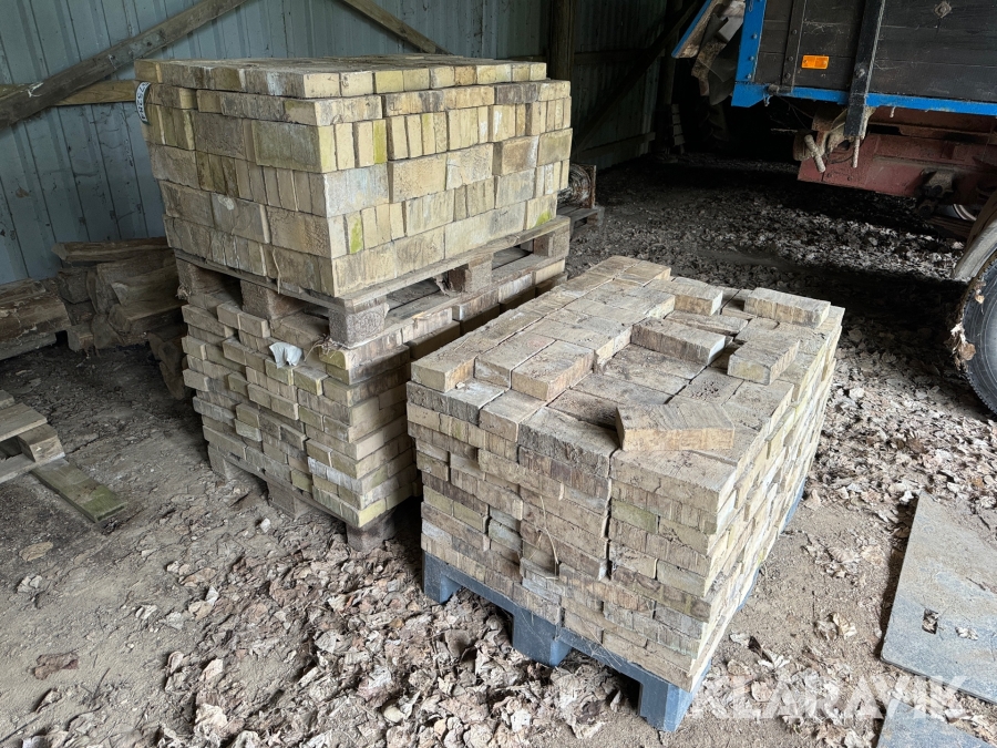 Gule Mursten, Hillerød, Klaravik auktioner