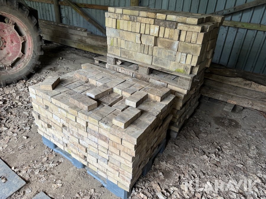 Gule Mursten, Hillerød, Klaravik auktioner