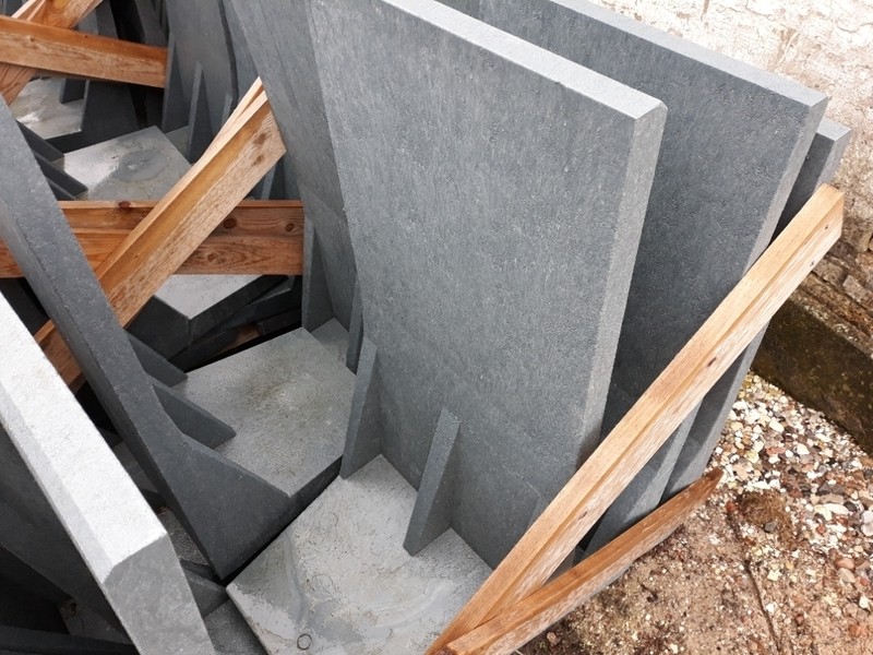 Klaravik Auktioner | L-elementer