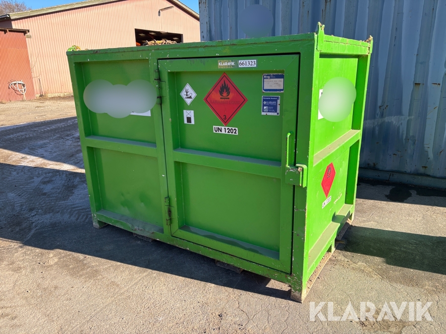 Miljøcontainer med tank 2000liter Roug, Kalundborg, Klaravik