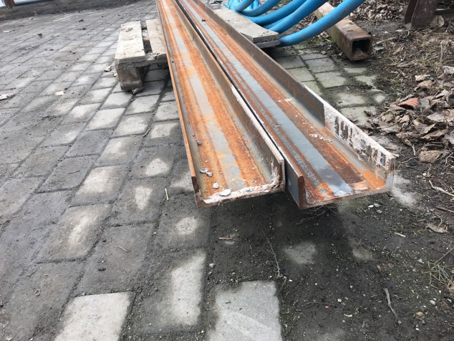 Klaravik Auktioner | U jern