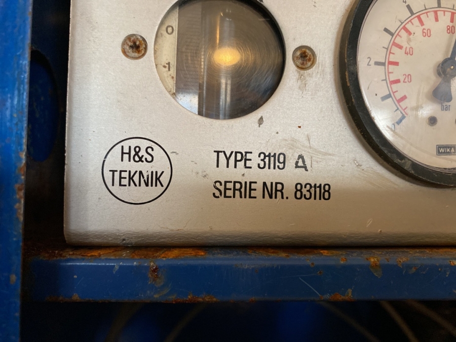 Klaravik Auktioner | Maskiner til trykprøvning