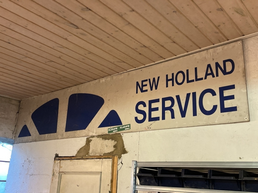 Klaravik Auktioner | Reklame Skilt