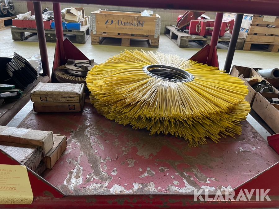 Forskellige koste, Horsens, Klaravik auktioner