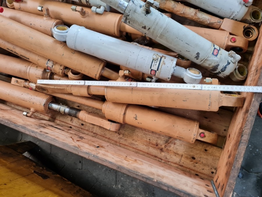 Klaravik Auktioner | Cylinder