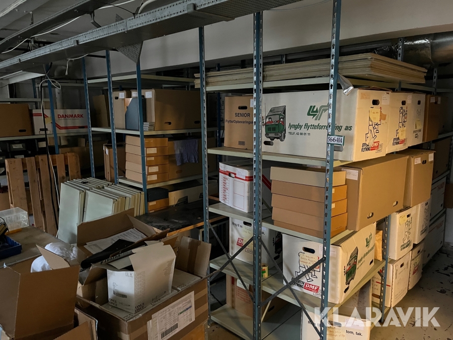 Reoler metal 16 sektioner, København, Klaravik auktioner