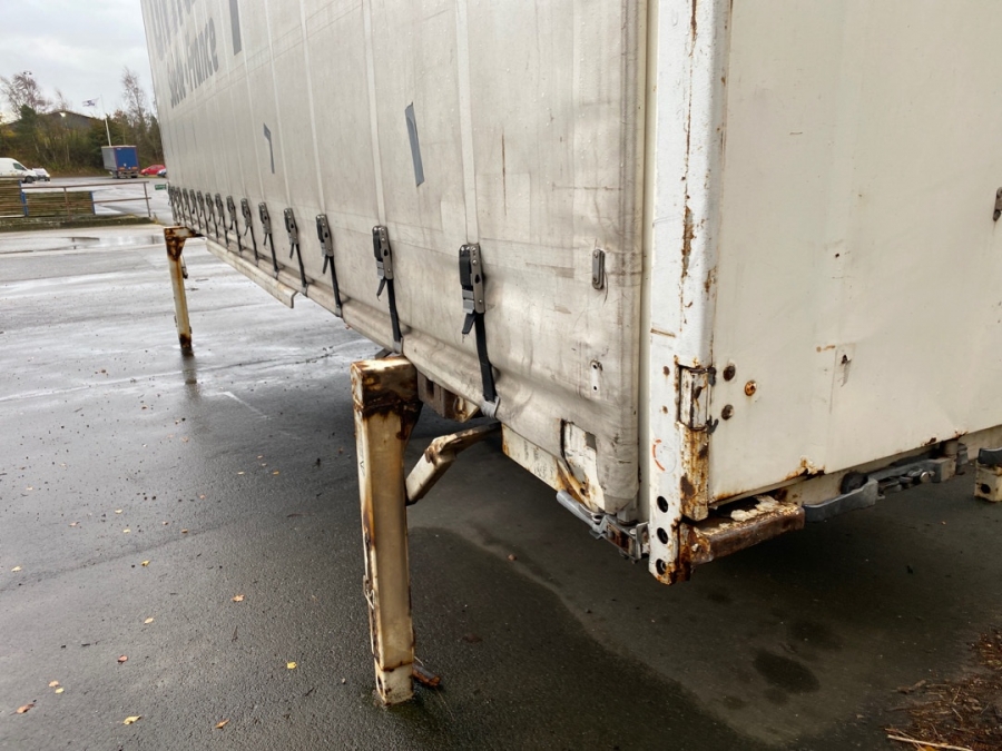 Pressenings container lastbil