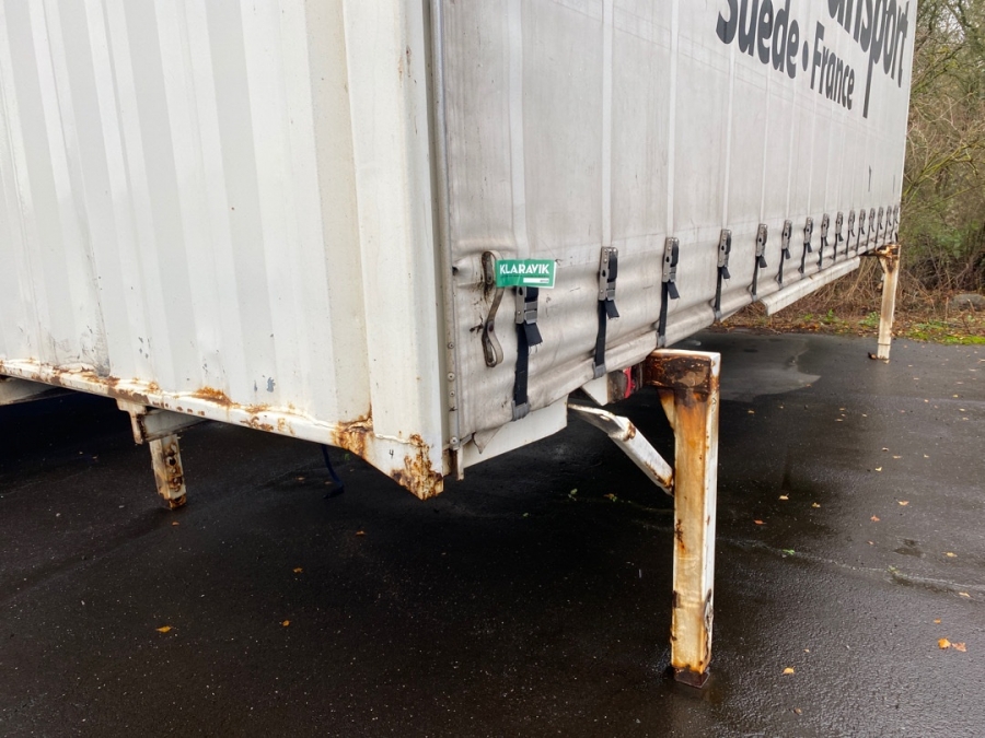 Pressenings container lastbil