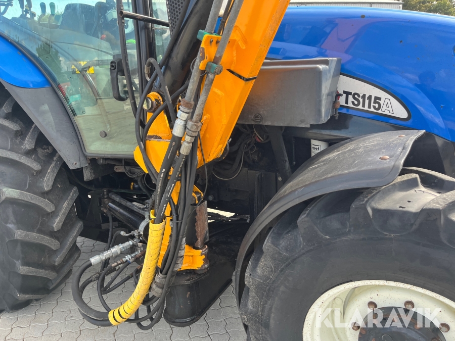Traktor New Holland TS115A, Fredericia, Klaravik auktioner