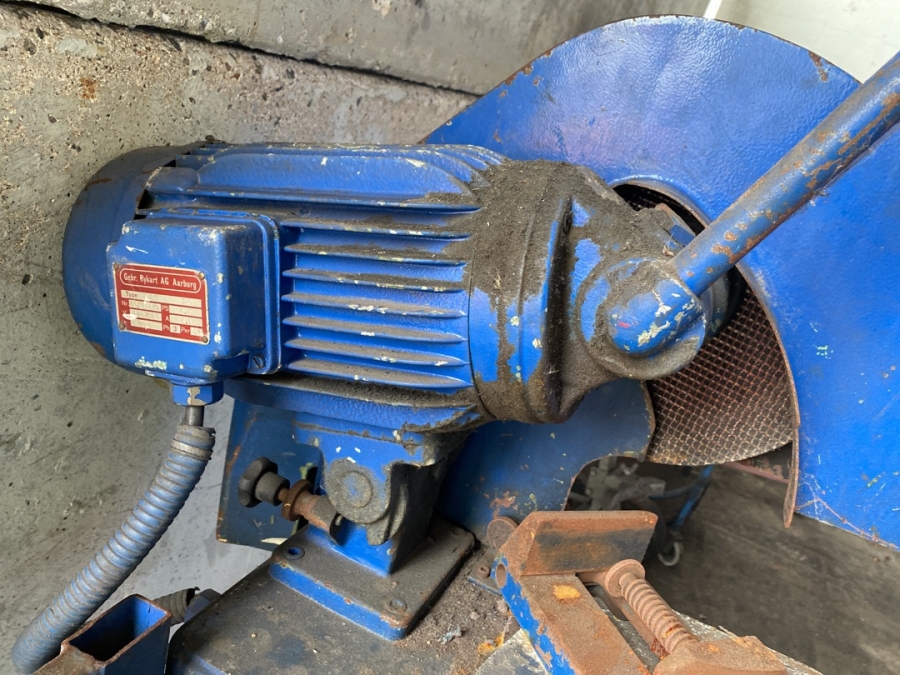 Klaravik Auktioner | Afkorter jern