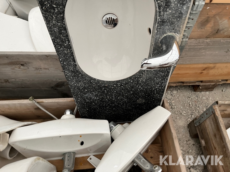 Toilet Udstyr 2 paller, Høje-Taastrup, Klaravik auktioner
