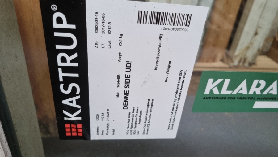 Klaravik Auktioner | Skrå vinduer