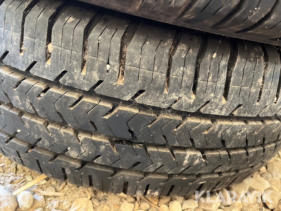 Michelin Agilis 51 4 stk 215/65-16", Hillerød, Klaravik aukt