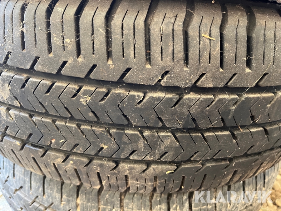 Michelin Agilis 51 4 stk 215/65-16", Hillerød, Klaravik aukt