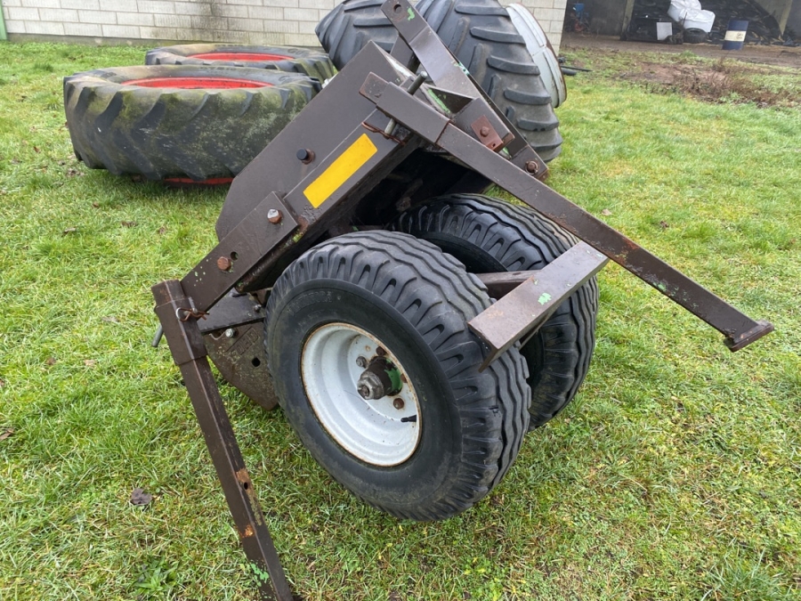 Klaravik Auktioner | Frontpakker