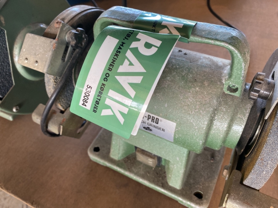 Klaravik Auktioner | Slibemaskiner