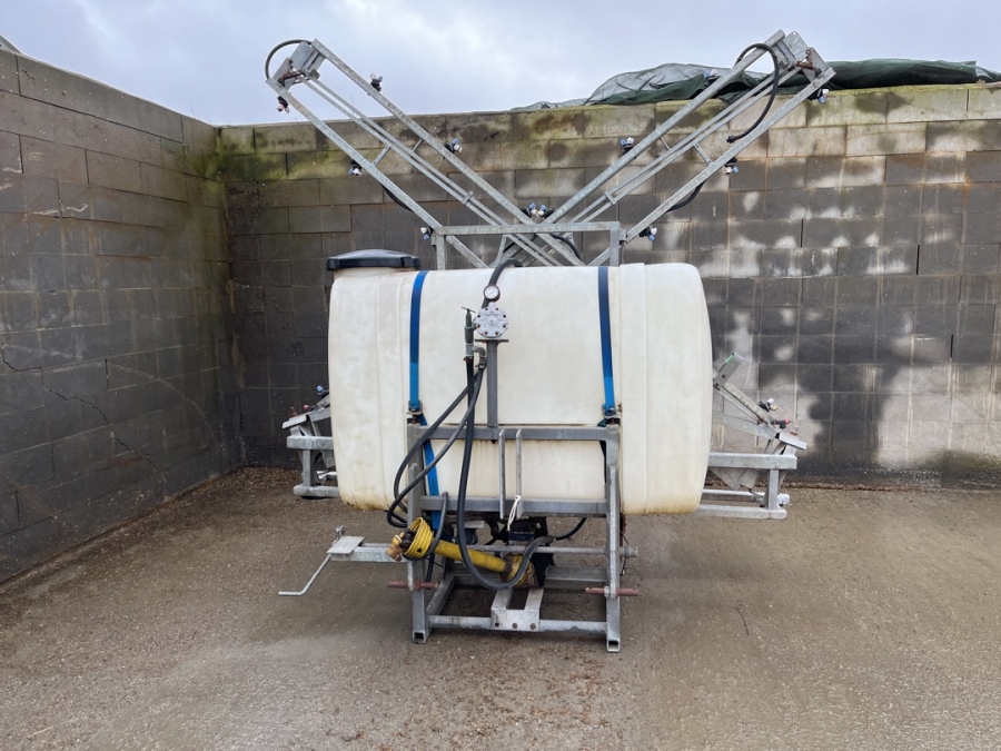 Klaravik Auktioner | Sprøjte