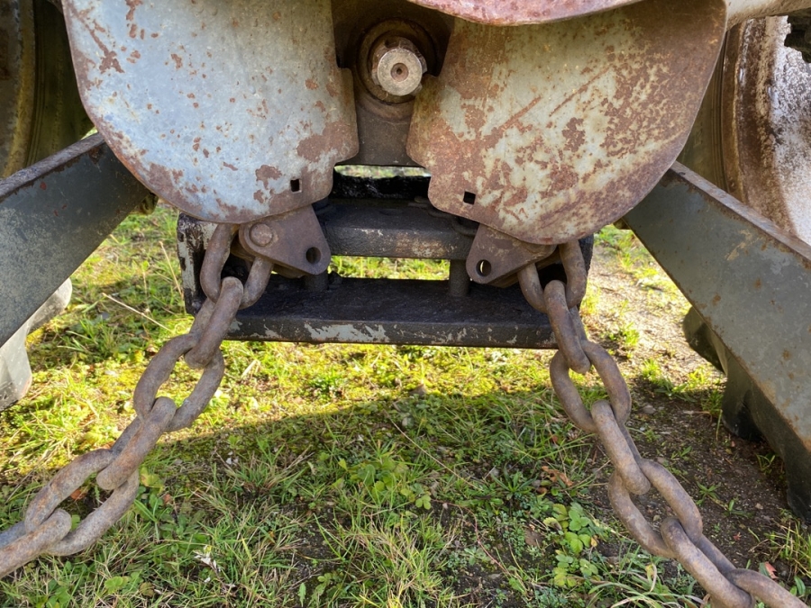 Traktor med frontlæsser