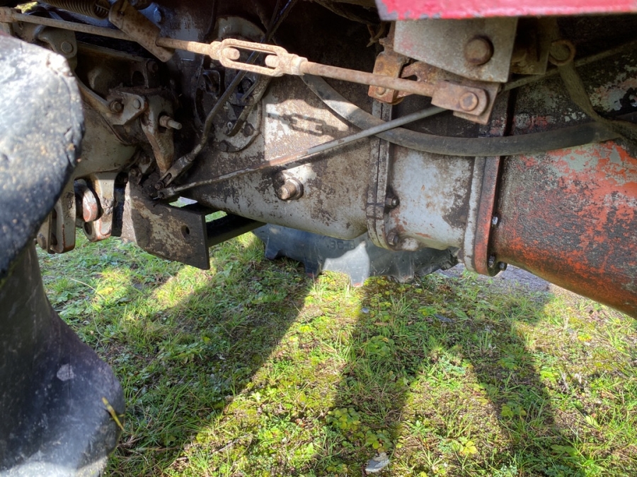 Traktor med frontlæsser