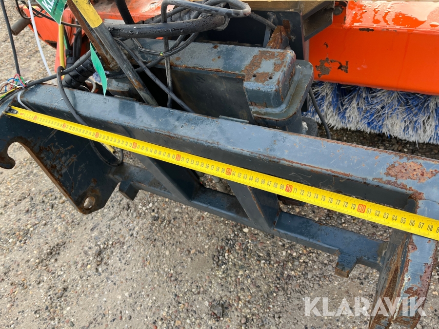 Kost med vand og opsamler Tuchel-sweep Profi 600, Holbæk, Kl