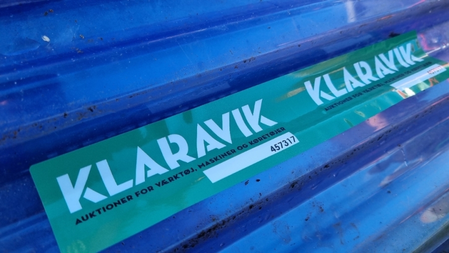 Klaravik Auktioner | Trapez Tagplader