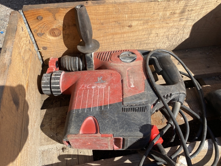 Klaravik Auktioner | Elværktøj