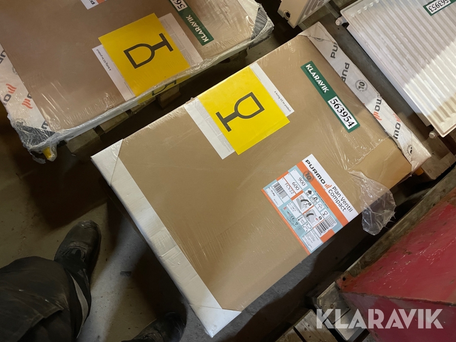 Ny radiator Purmo FCV22, Haderslev, Klaravik auktioner