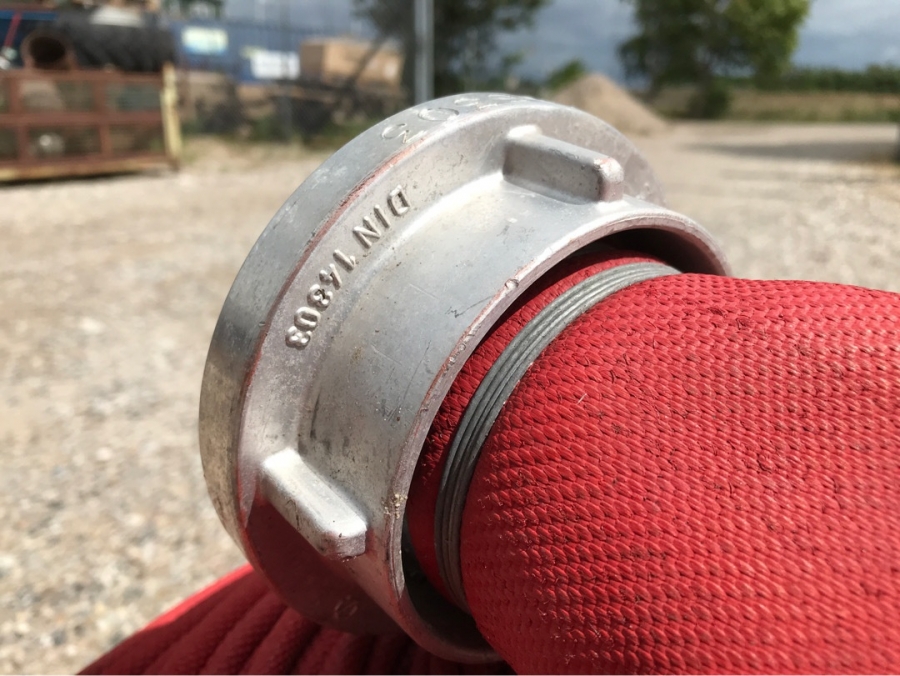 Klaravik Auktioner | Parti med brandslanger