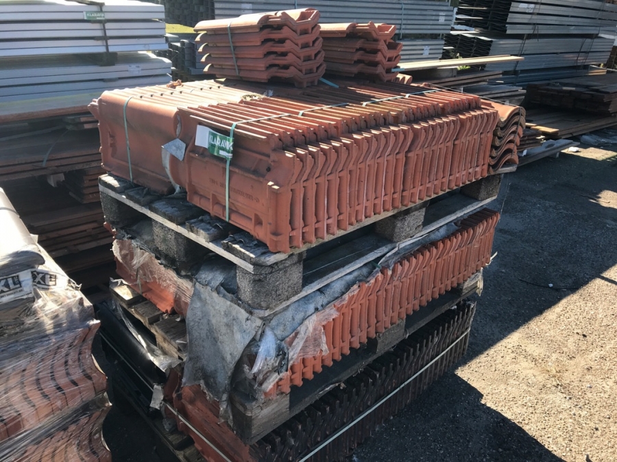 Parti med tagsten/tegl