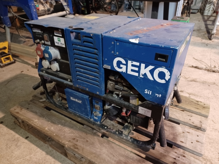 Klaravik | Auktioner for maskiner, værktøj og køretøjer