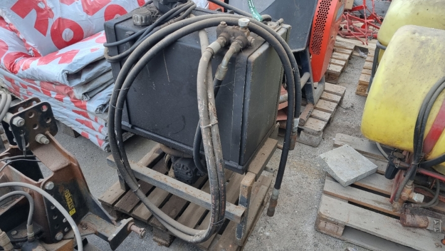 Hydraulik tank med pto
