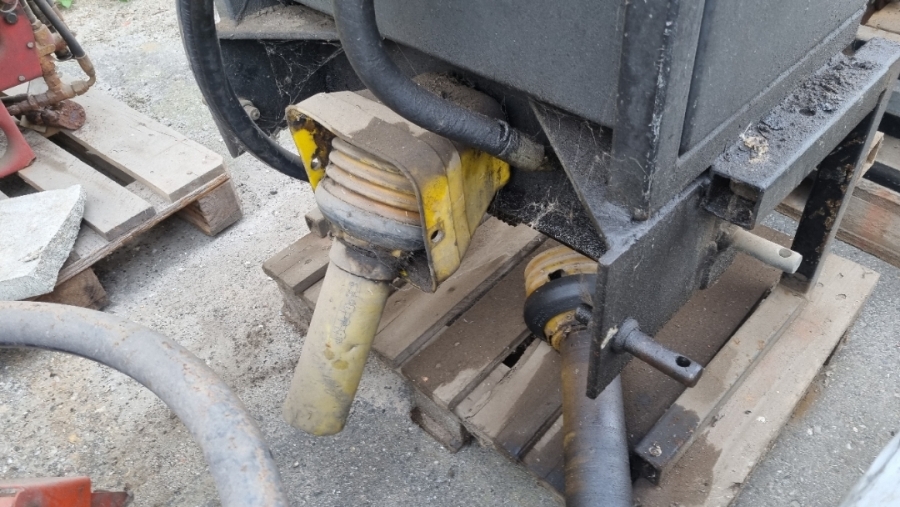 Hydraulik tank med pto