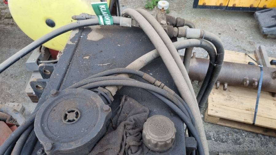 Hydraulik tank med pto