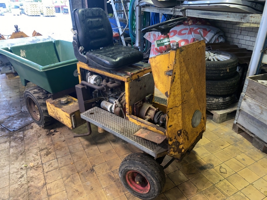 Klaravik Auktioner | Fodervogn