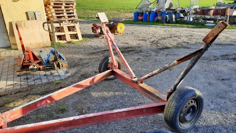 Klaravik Auktioner | Båd vogn