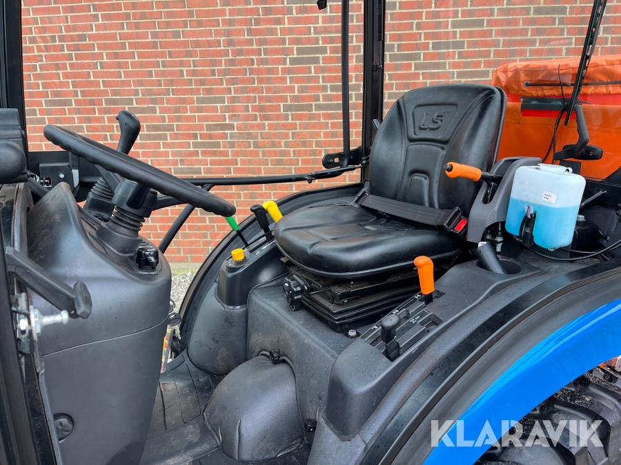 Traktor LS XJ25 hst, Vesthimmerlands, Klaravik auktioner